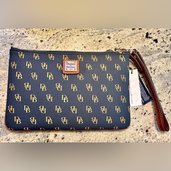 Dooney & Bourke | Bags | Dooney Bourke Gretta Large Wristlet Nwt Navy ...